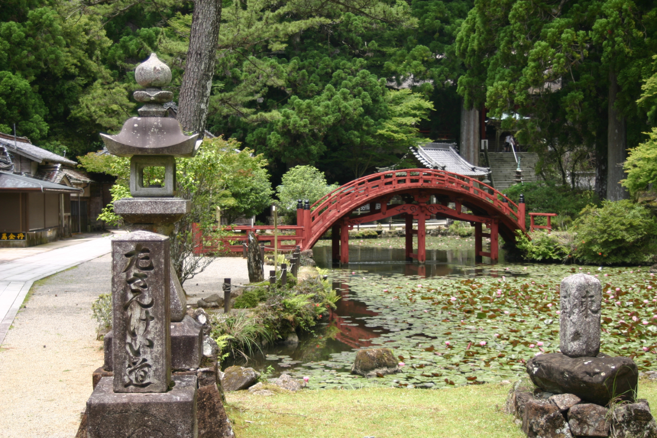 From Toba to Ise, a hike through two sacred mountains | Ise-Shima Hiking